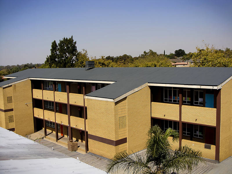 Spray 'n Paint - Roofing Contractors - Homeimprovement4U